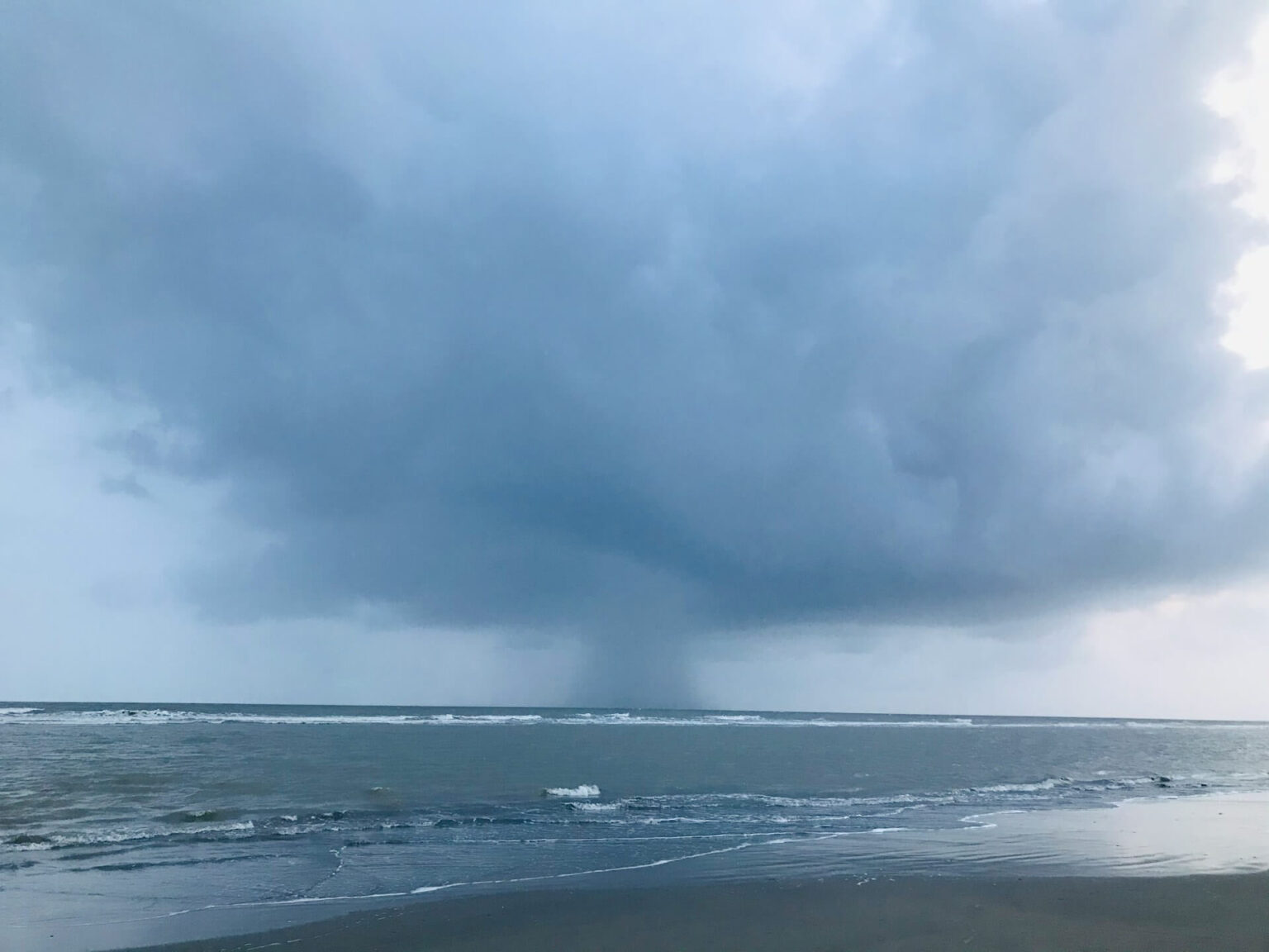 The effects of Cyclone Alfred on your Metal Roof - Sunshine Coast ...